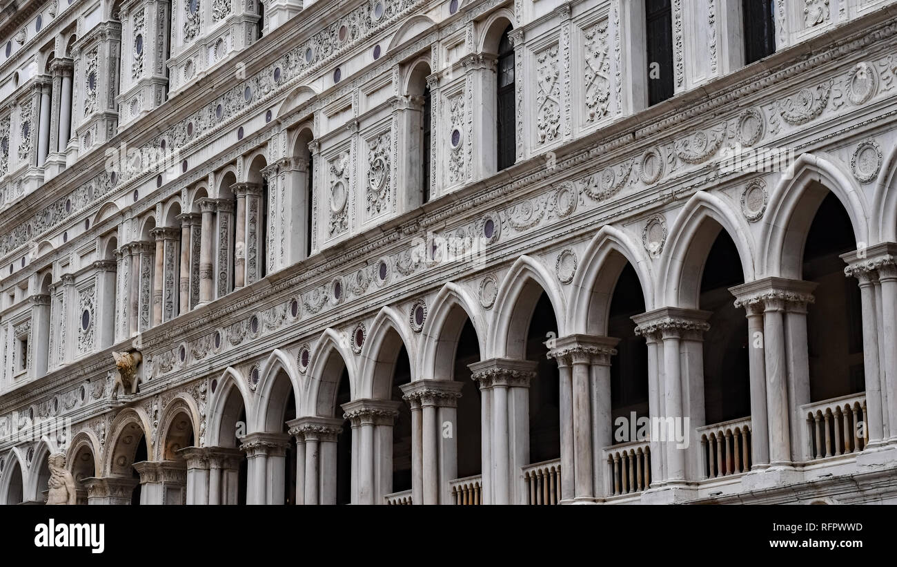 Doge's Palace Architecture Exterior Stock Photo - Alamy