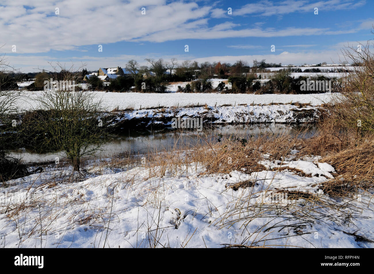 Snow beside the river Avon on the outskirts of Chippenham Stock Photo ...