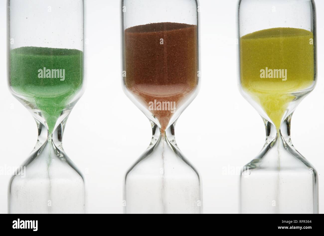 Hourglasses hi-res stock photography and images - Alamy