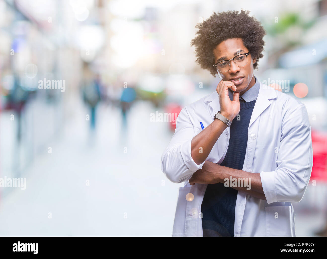 African scientist thinking hi-res stock photography and images - Alamy