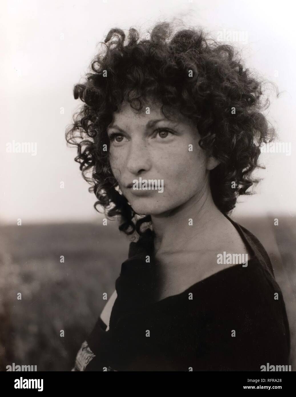 Female dancer 1950s hi-res stock photography and images - Alamy