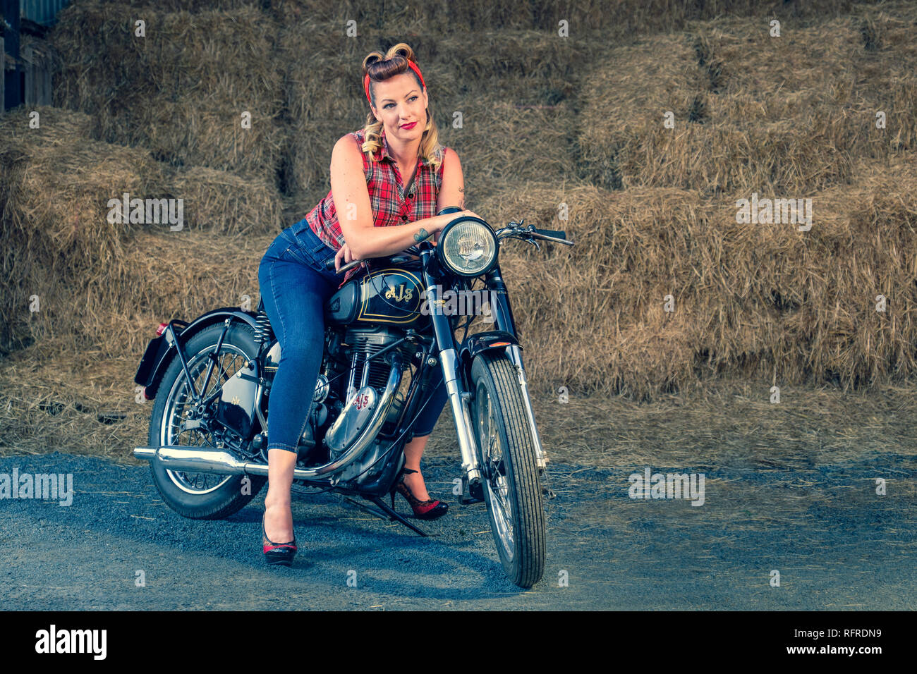 Retro chic hi-res stock photography and images - Alamy