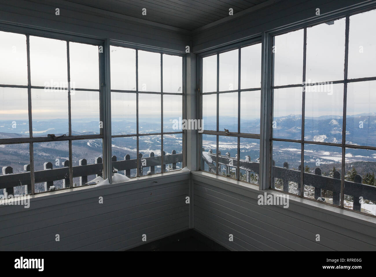 Hike to the firetower hi-res stock photography and images - Alamy