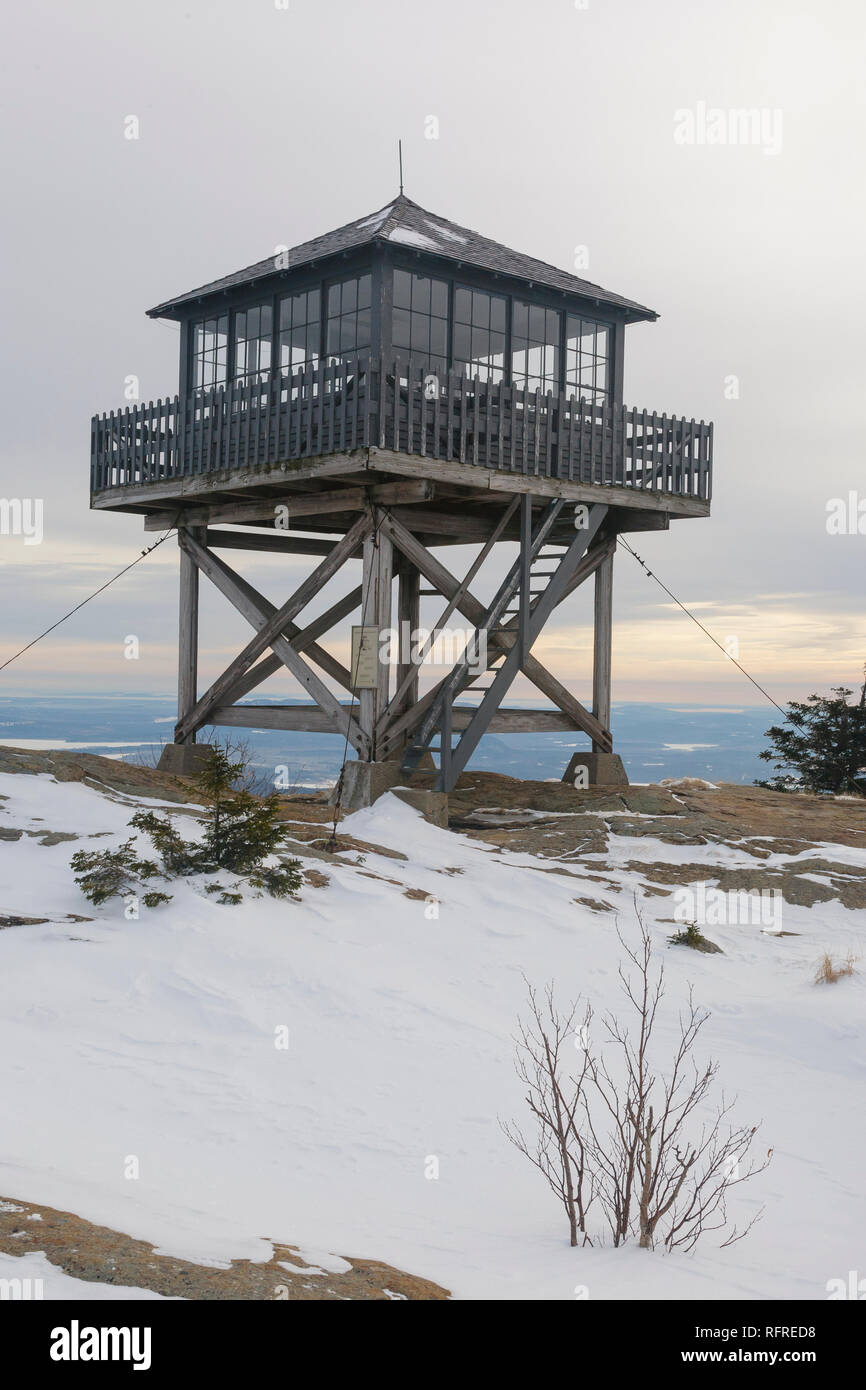 Hike to the firetower hi-res stock photography and images - Alamy