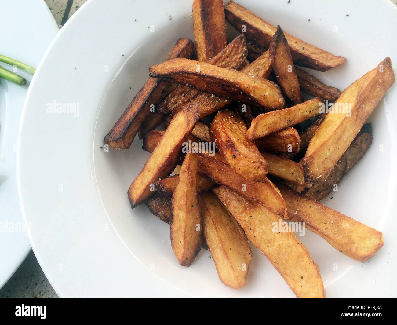 Handcut chips hi-res stock photography and images - Alamy