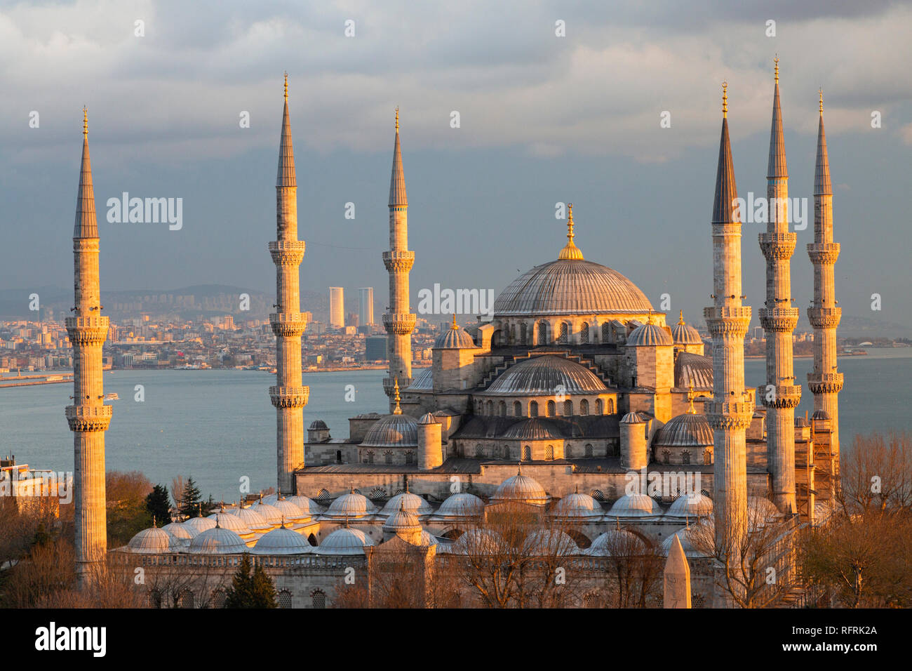 Blue Mosque at the sunset in Istanbul, Turkey Stock Photo - Alamy