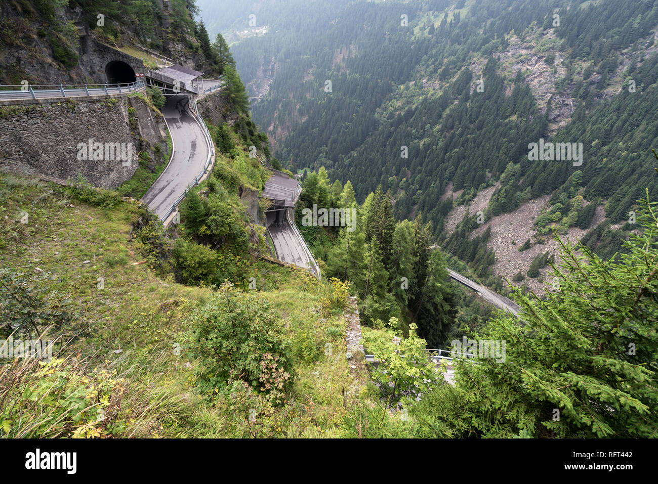 Winding road splugen pass hi-res stock photography and images - Alamy