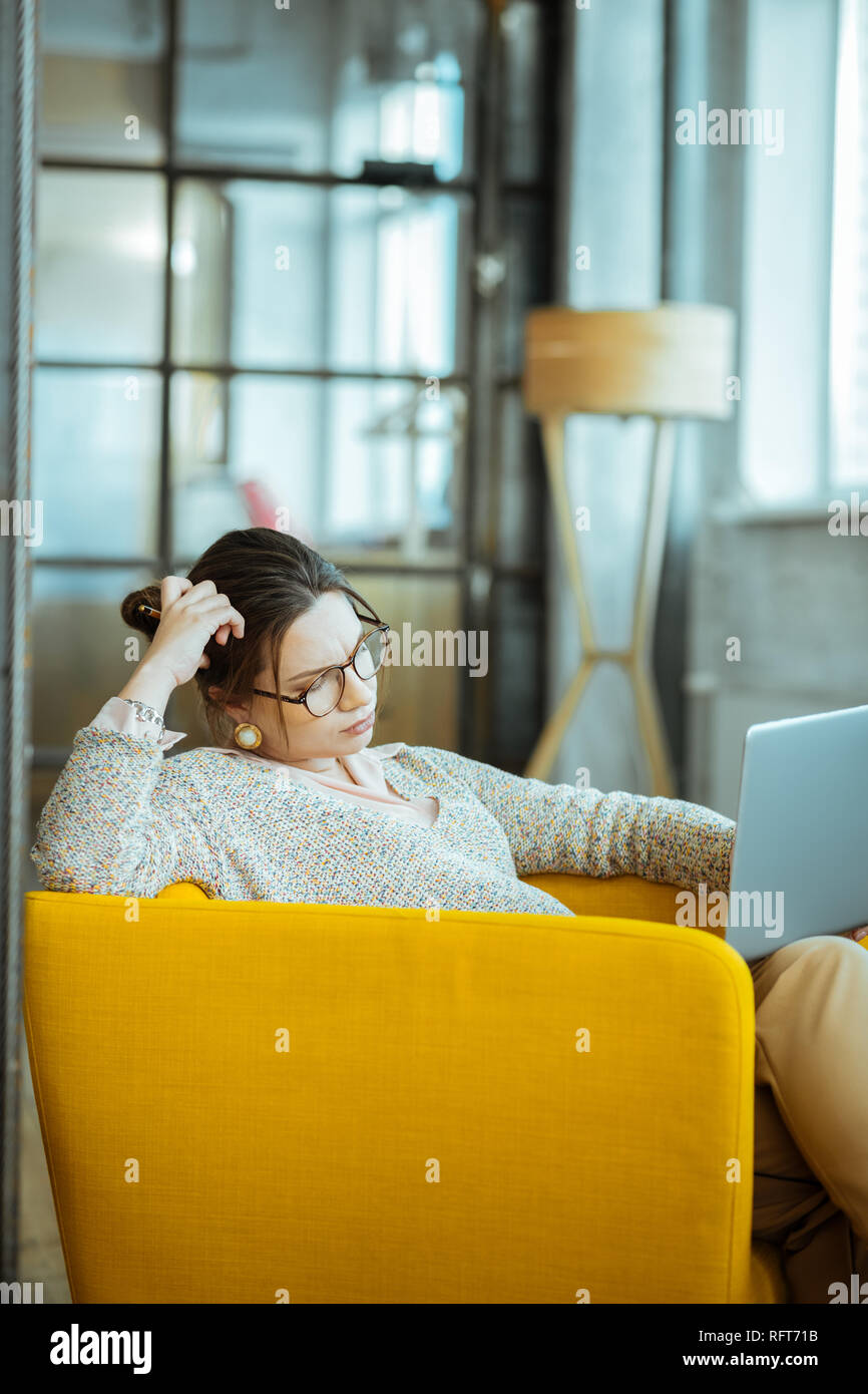 Overloaded hi-res stock photography and images - Alamy