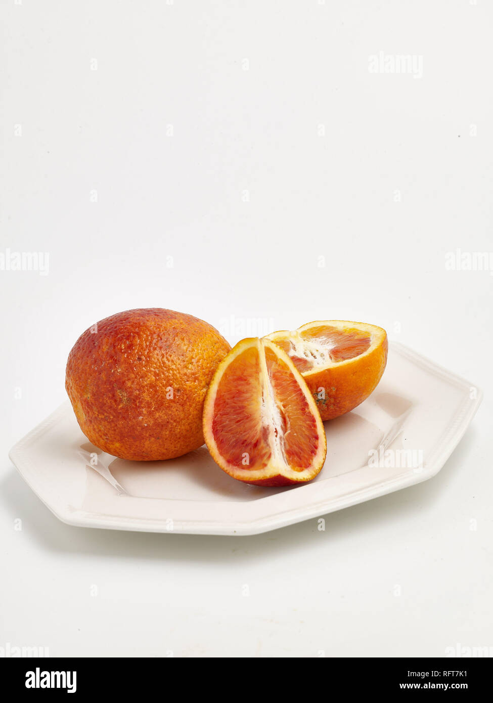 Blood orange segments hi-res stock photography and images - Alamy