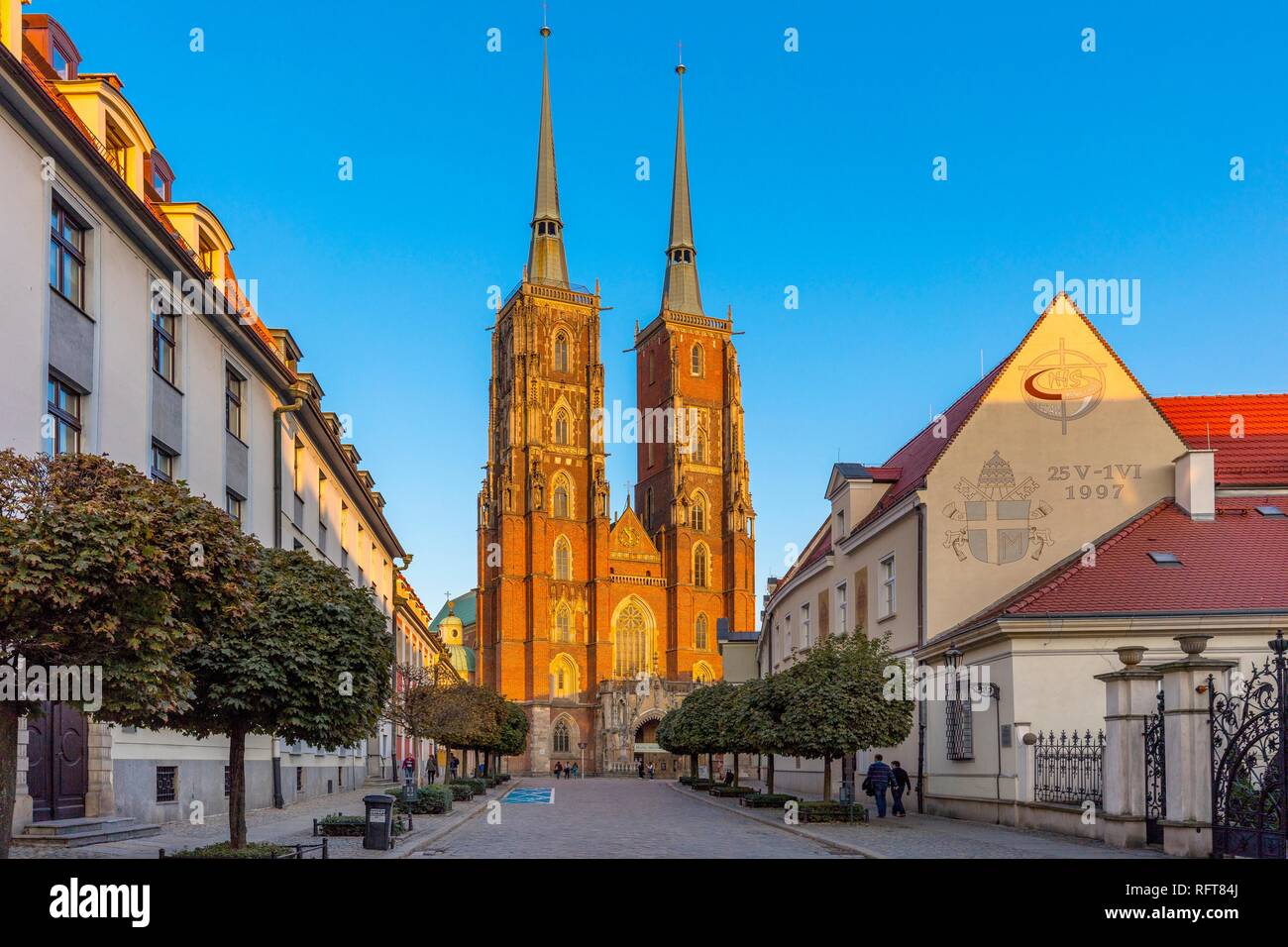 Wroclaw group hi-res stock photography and images - Alamy