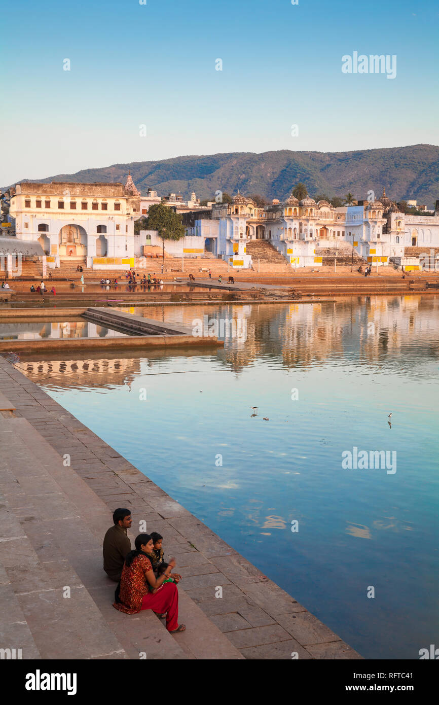 Pushkar Lake and bathing ghats, Pushkar, Rajasthan, India, Asia Stock ...