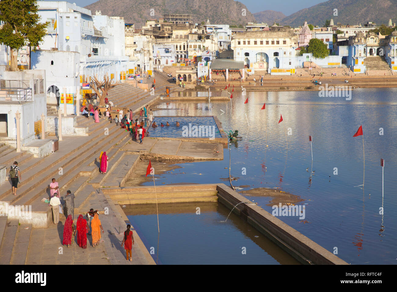 Pushkar Bathing Ghats High Resolution Stock Photography and Images - Alamy