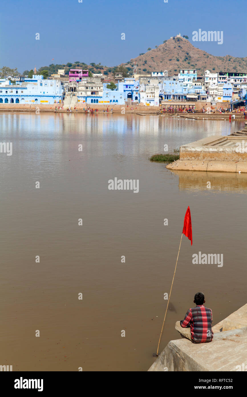 Pushkar Lake and bathing ghats, Pushkar, Rajasthan, India, Asia Stock ...