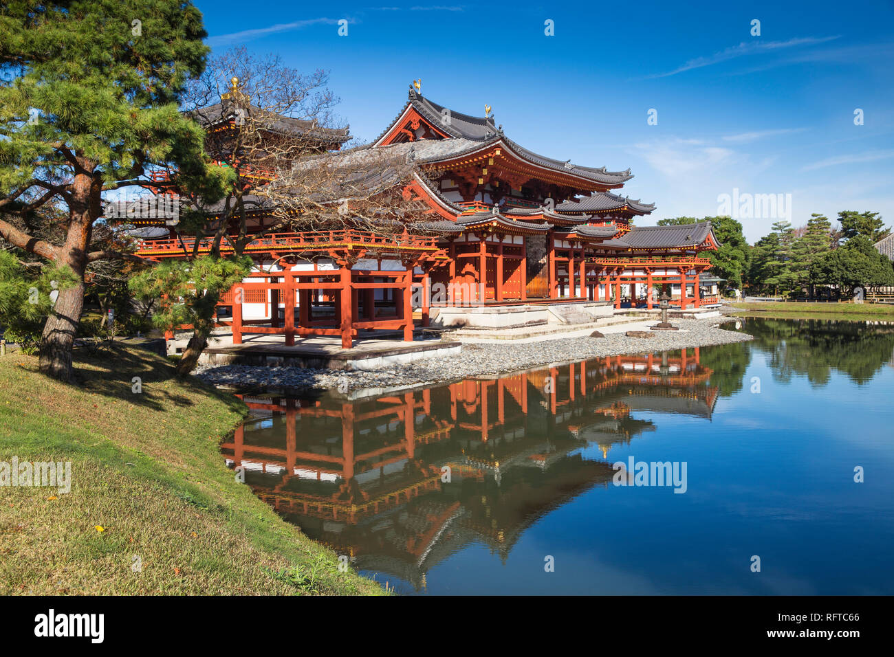 Byodoin (Byodo-in) Temple, UNESCO World Heritage Site, Kyoto, Japan ...