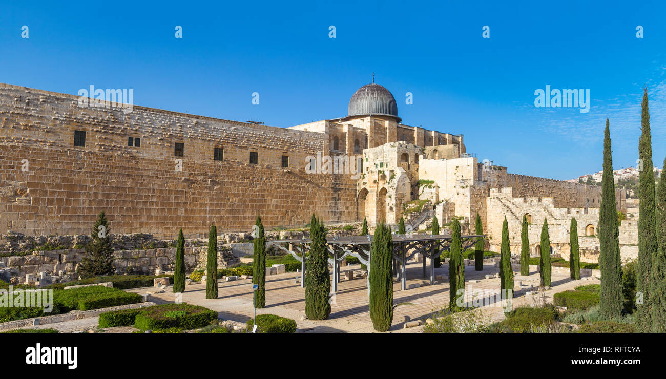Jerusalem Archaeological Park and Davidson Center, Jerusalem, Israel ...
