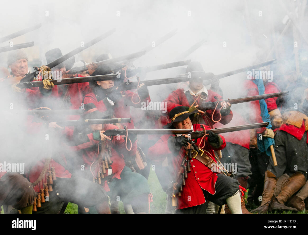 17th century musket hi-res stock photography and images - Alamy