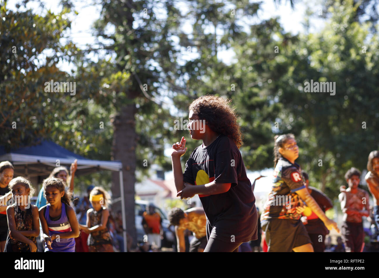 Aboriginal australians dance hi-res stock photography and images - Alamy