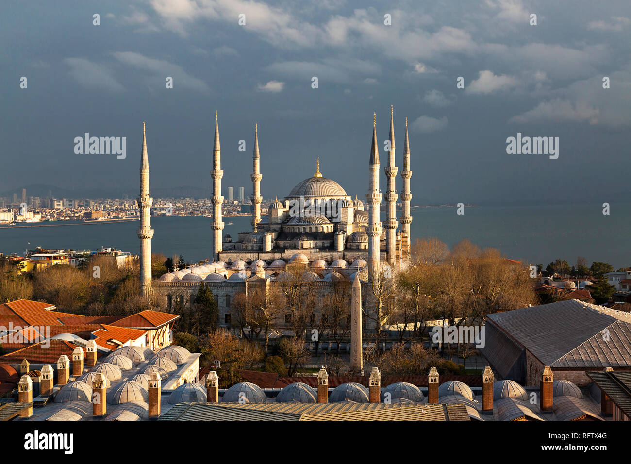 Blue Mosque at the sunset in Istanbul, Turkey Stock Photo - Alamy