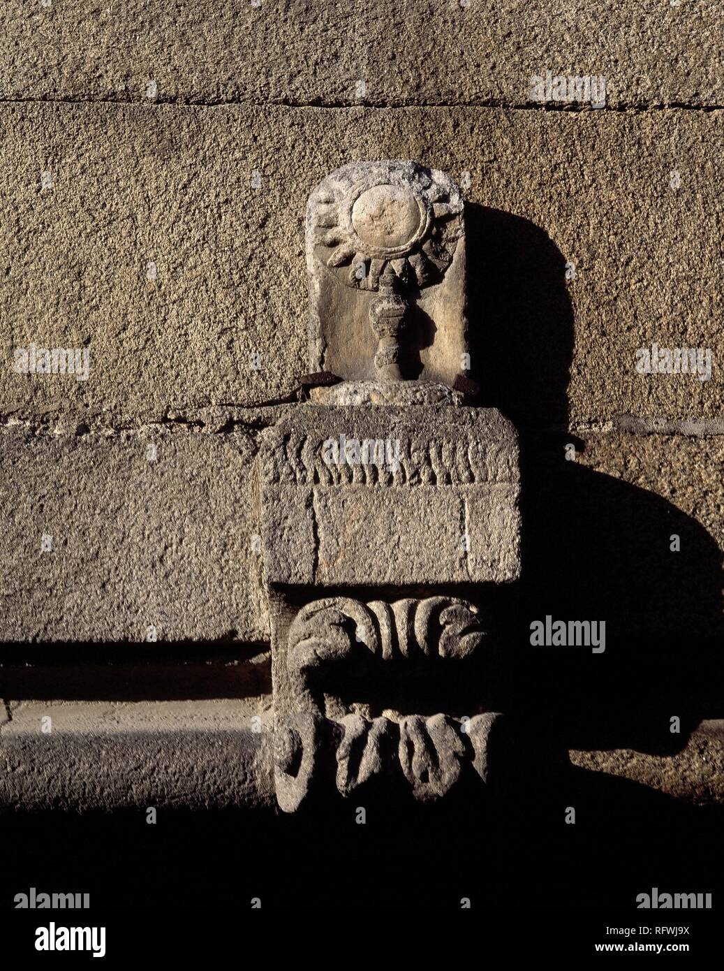 Detalle de dintel hi-res stock photography and images - Alamy