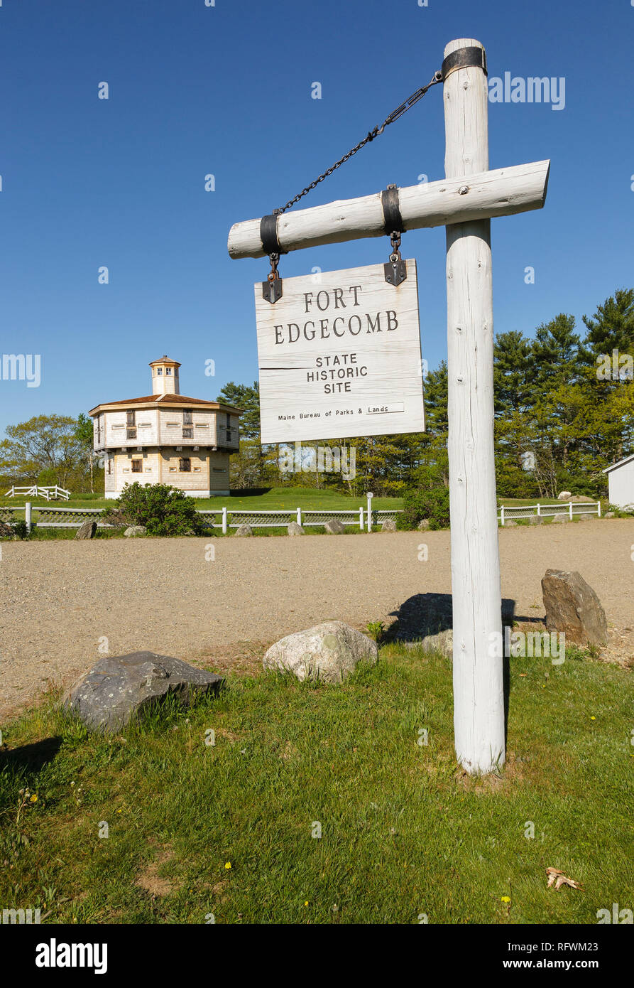 Octagon folly hi-res stock photography and images - Alamy