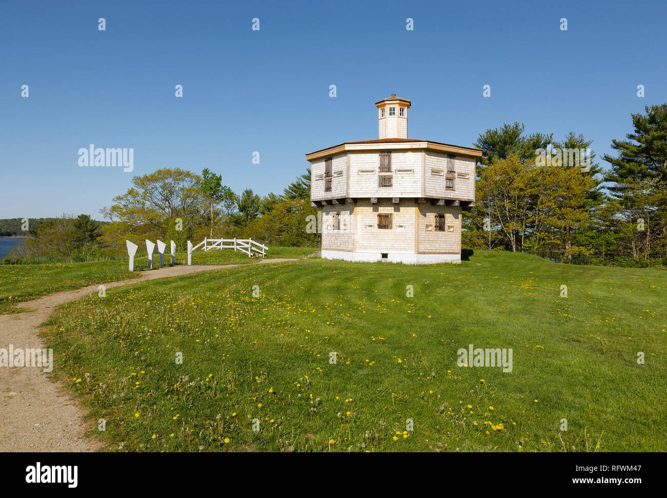 Octagon Folly High Resolution Stock Photography and Images - Alamy