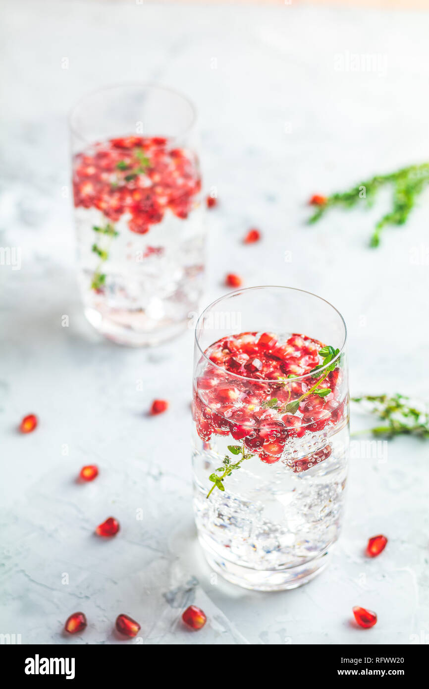 Fancy gin and tonic hi-res stock photography and images - Alamy