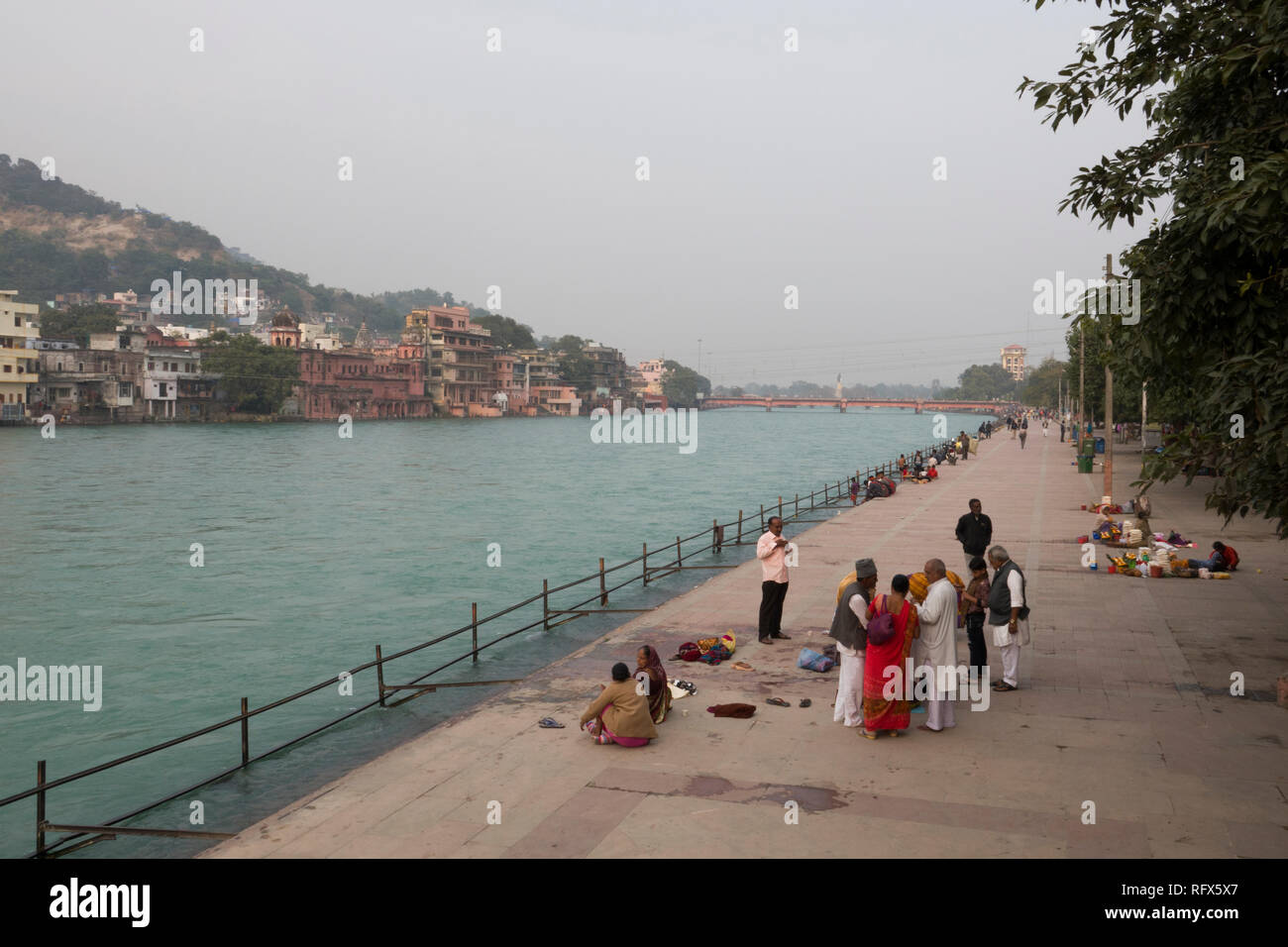 Pilgrims worship at the Ganges River in Haridwar, India Stock Photo - Alamy