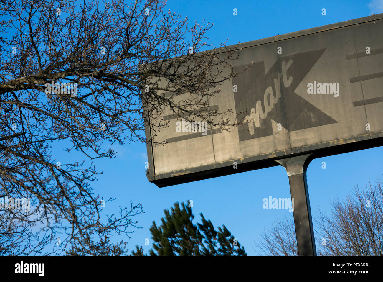 Kmart logo hi-res stock photography and images - Alamy
