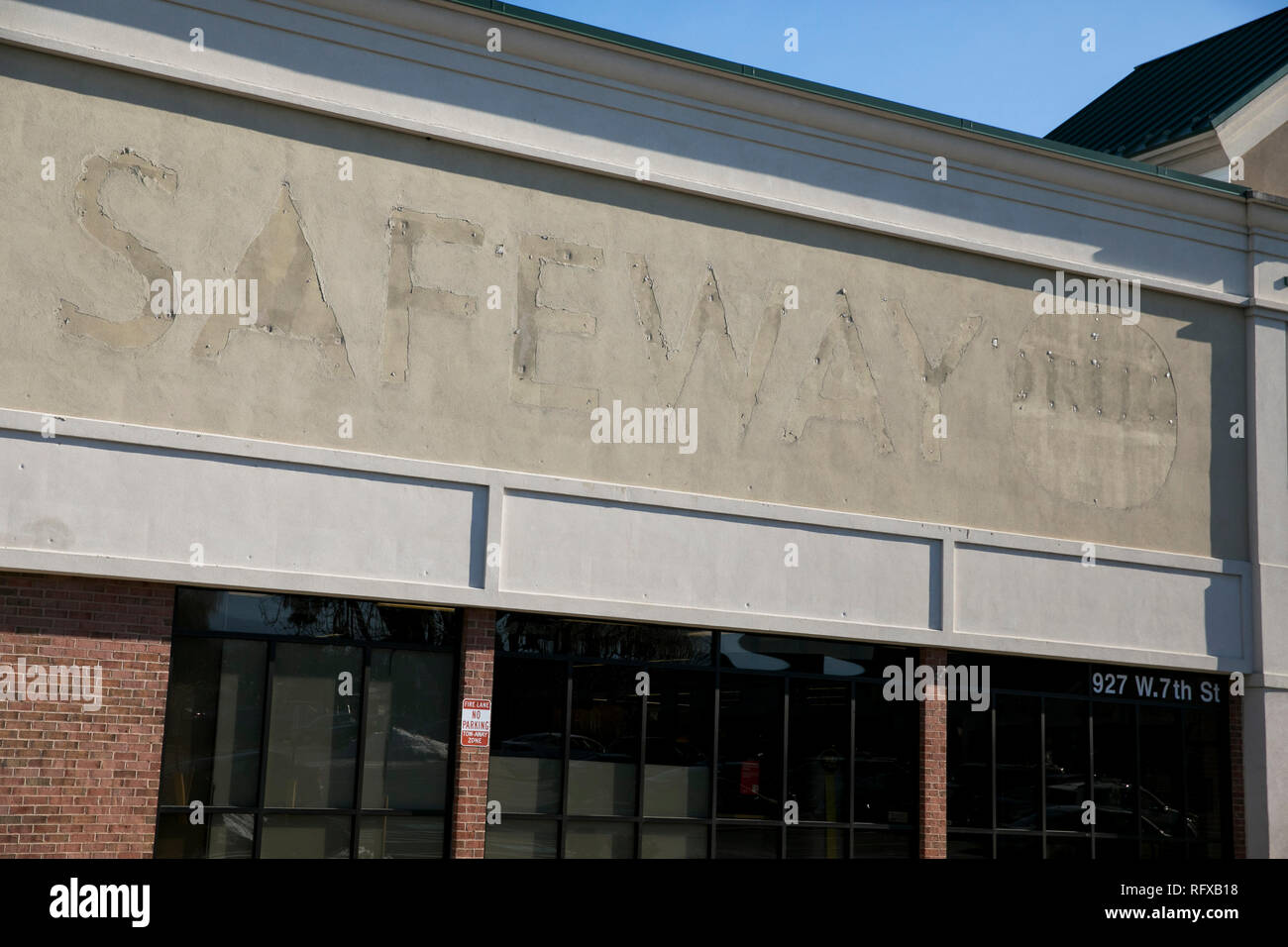 Safeway grocery store hi-res stock photography and images - Alamy
