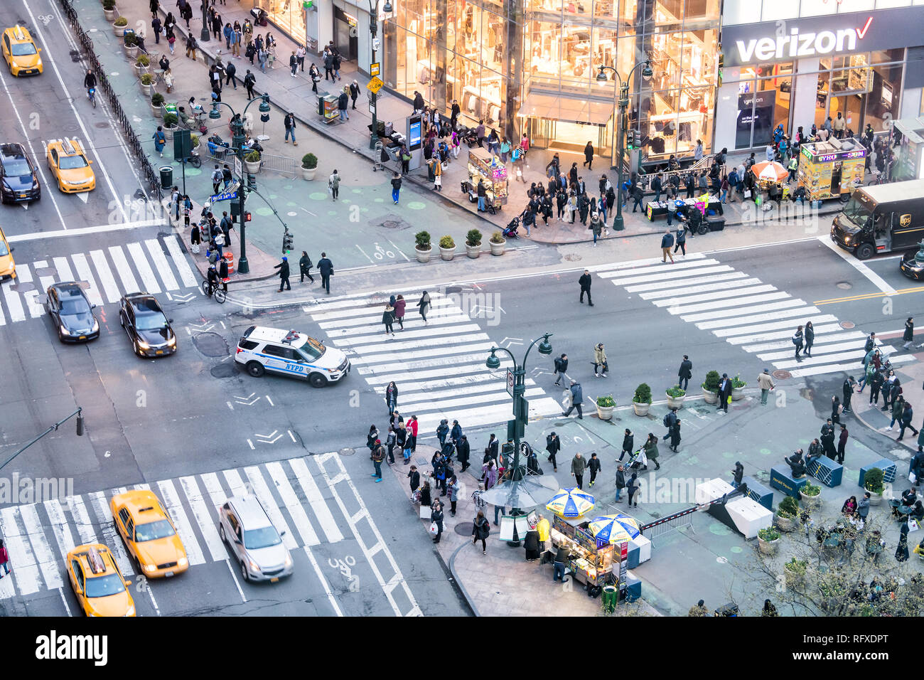 Nyc birds eye view hi-res stock photography and images - Alamy