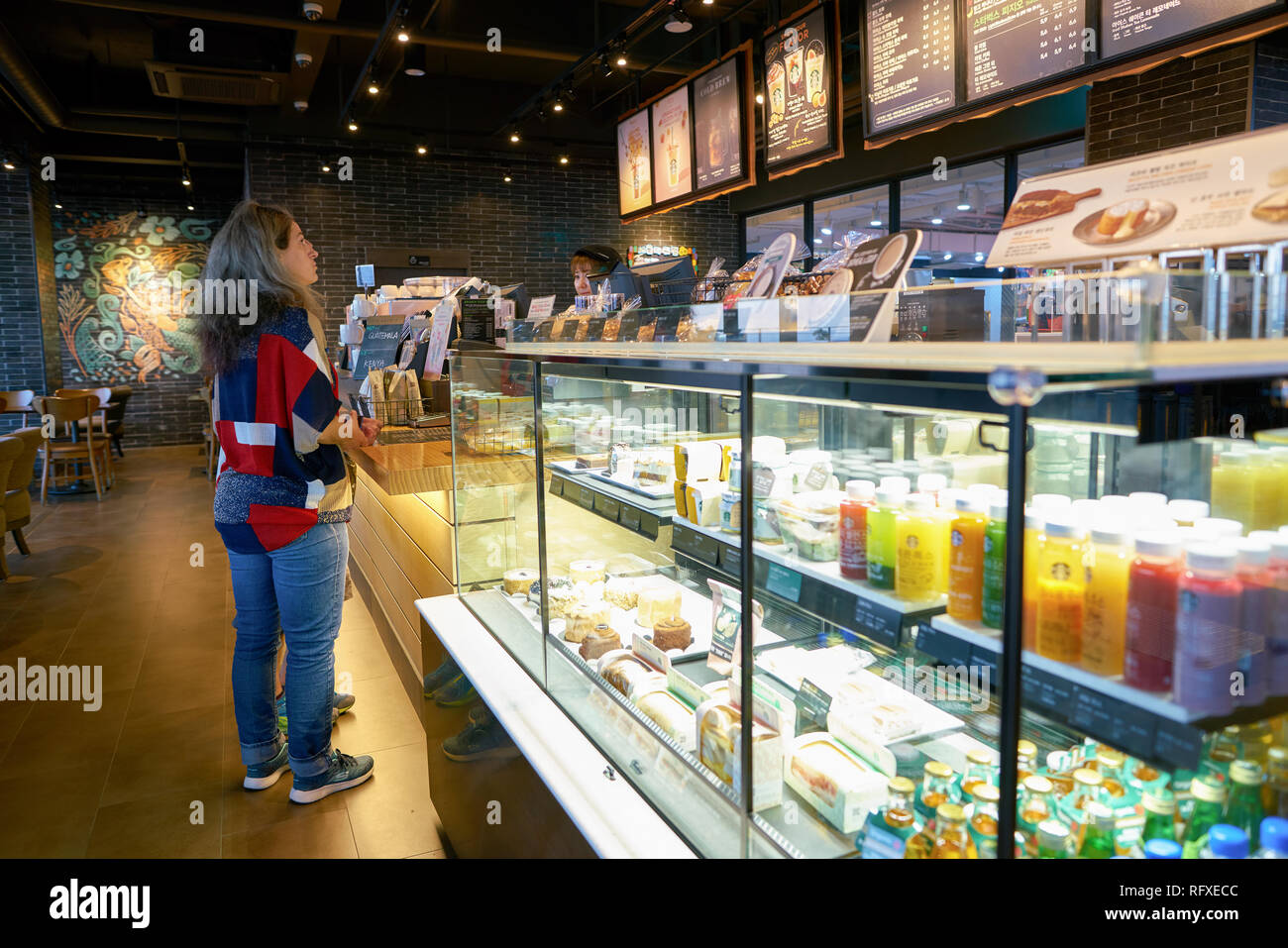 Starbucks coffee display case hi-res stock photography and images - Alamy
