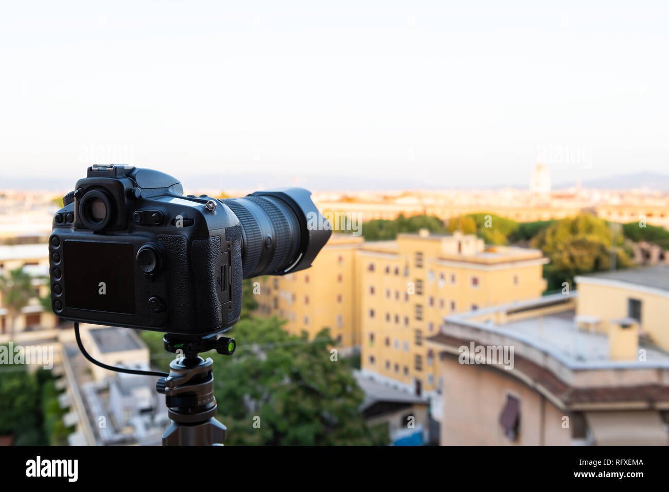 Old camera sunset hi-res stock photography and images - Alamy