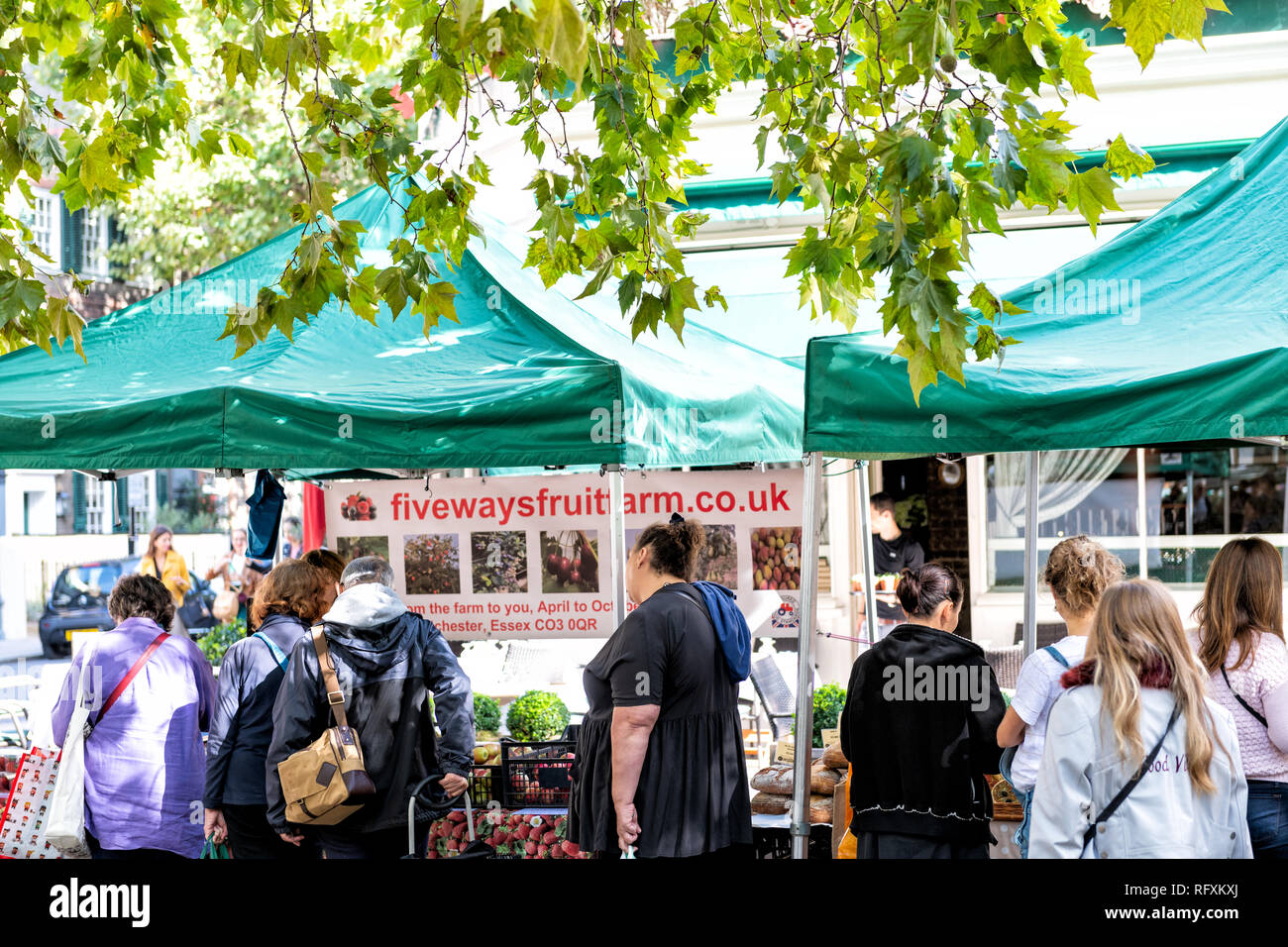 London, UK - September 15, 2018: Neighborhood market in Pimlico with ...