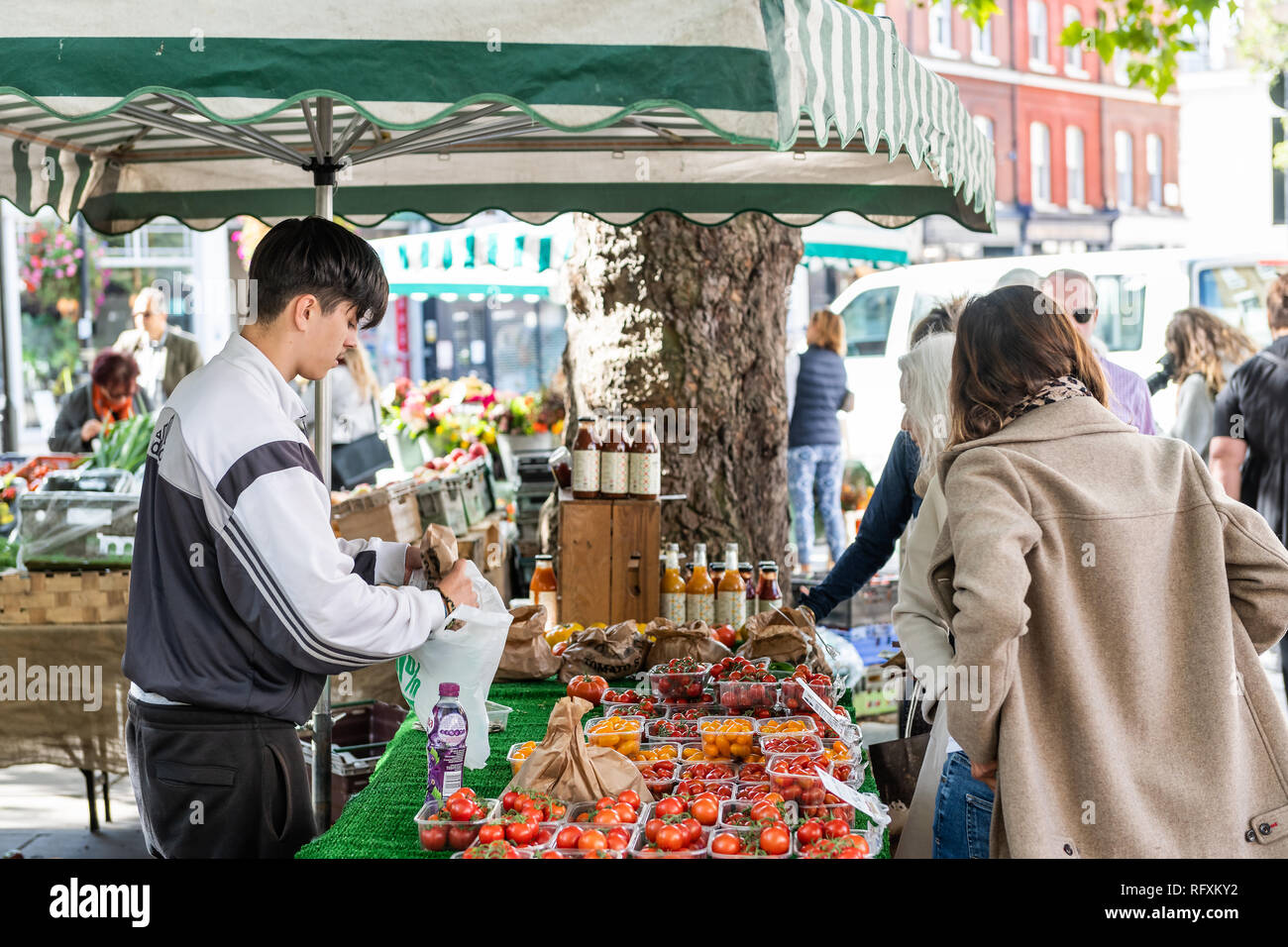 Pimlico road farmers market hi-res stock photography and images - Alamy