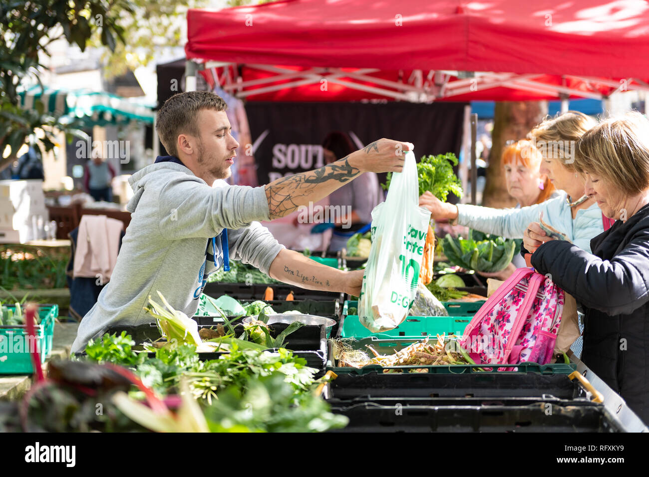 London, UK - September 15, 2018: Neighborhood market in Pimlico with ...