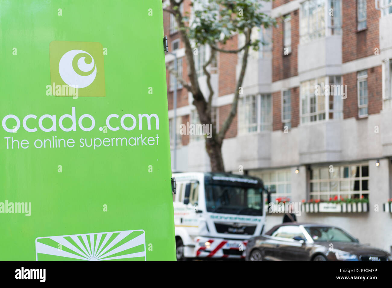 Ocado business hi-res stock photography and images - Alamy