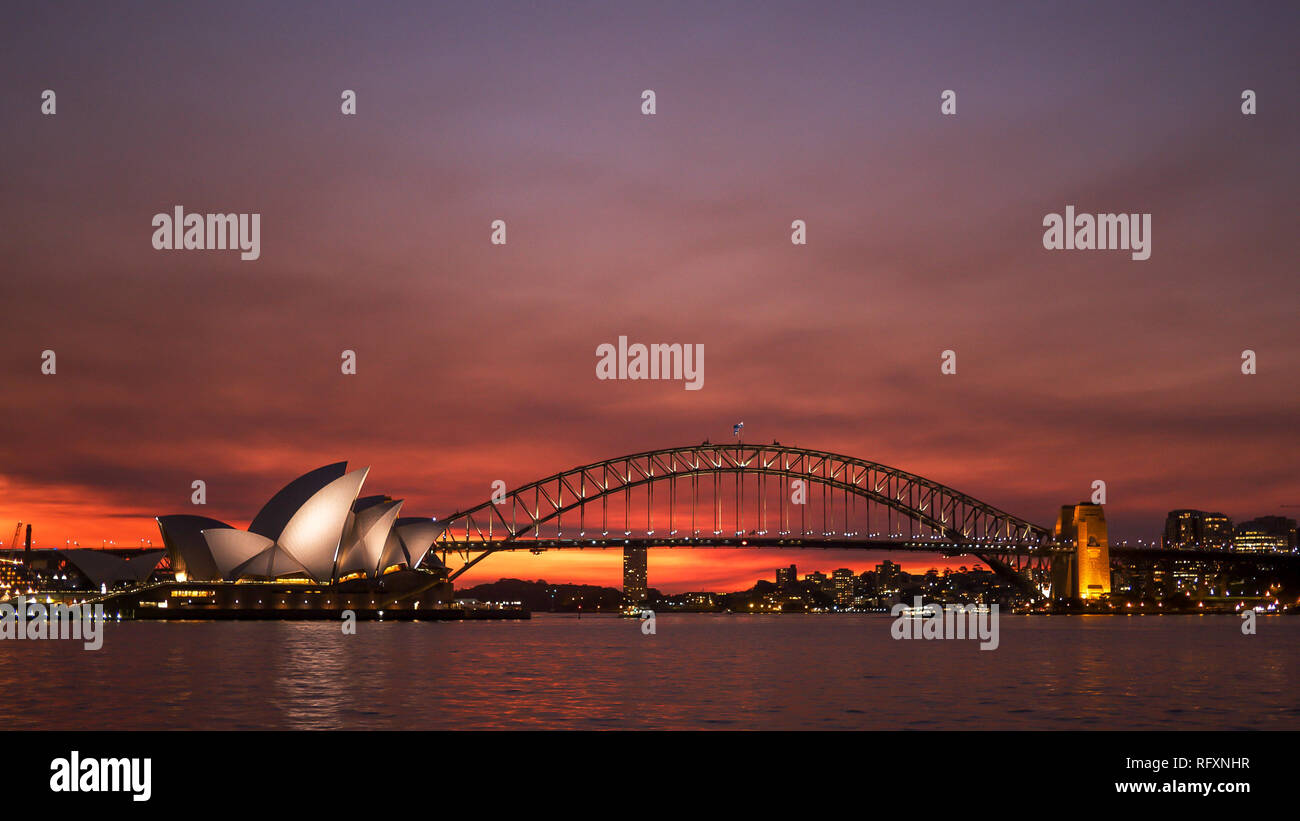 Sydney opera house red hi-res stock photography and images - Alamy