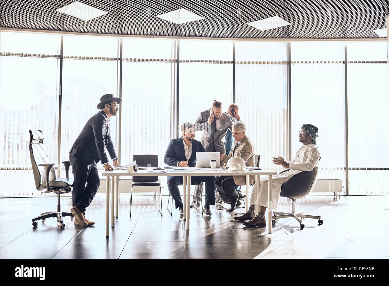 American business person foreign hi-res stock photography and images ...