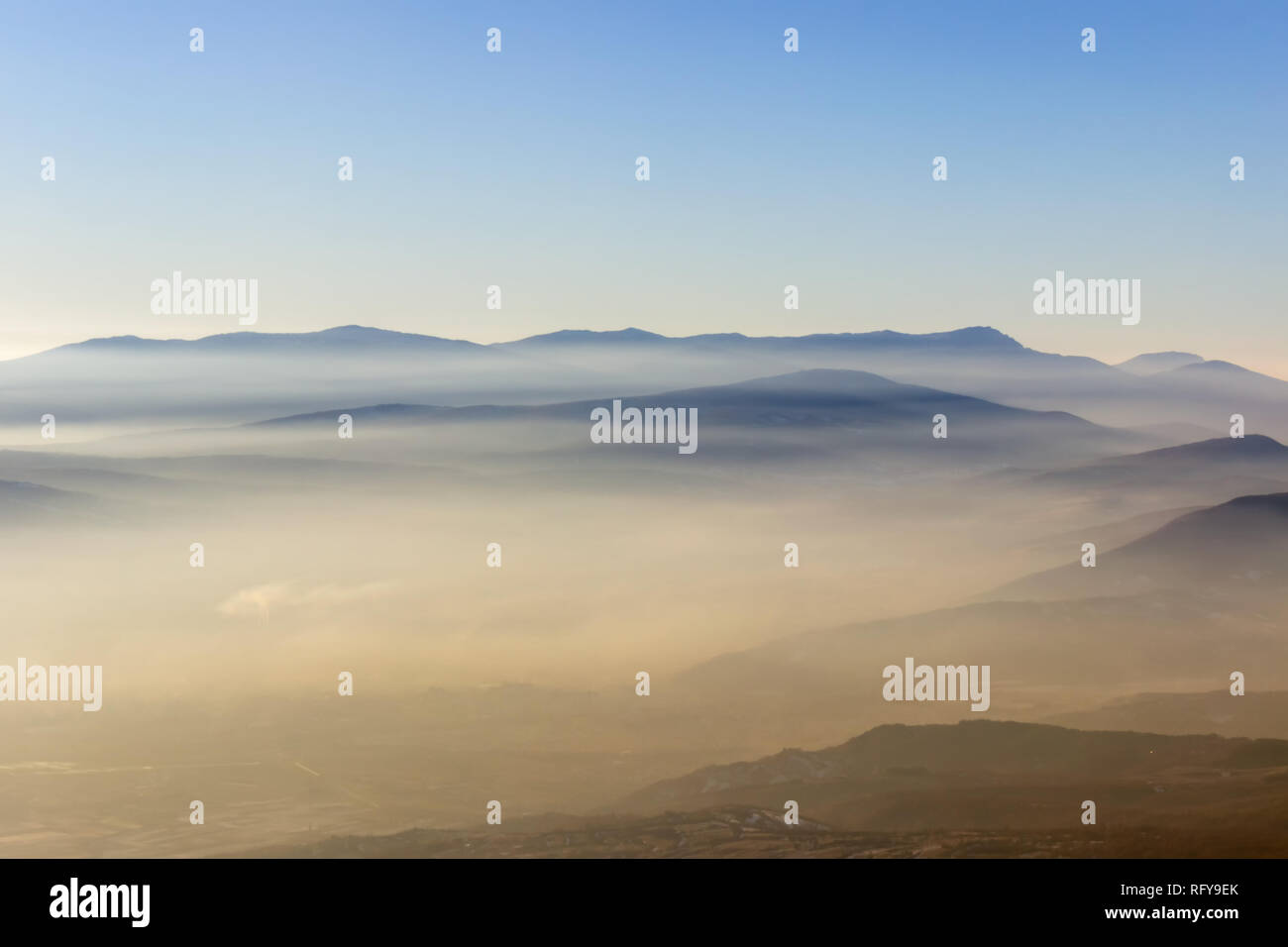 Mist layers hi-res stock photography and images - Alamy