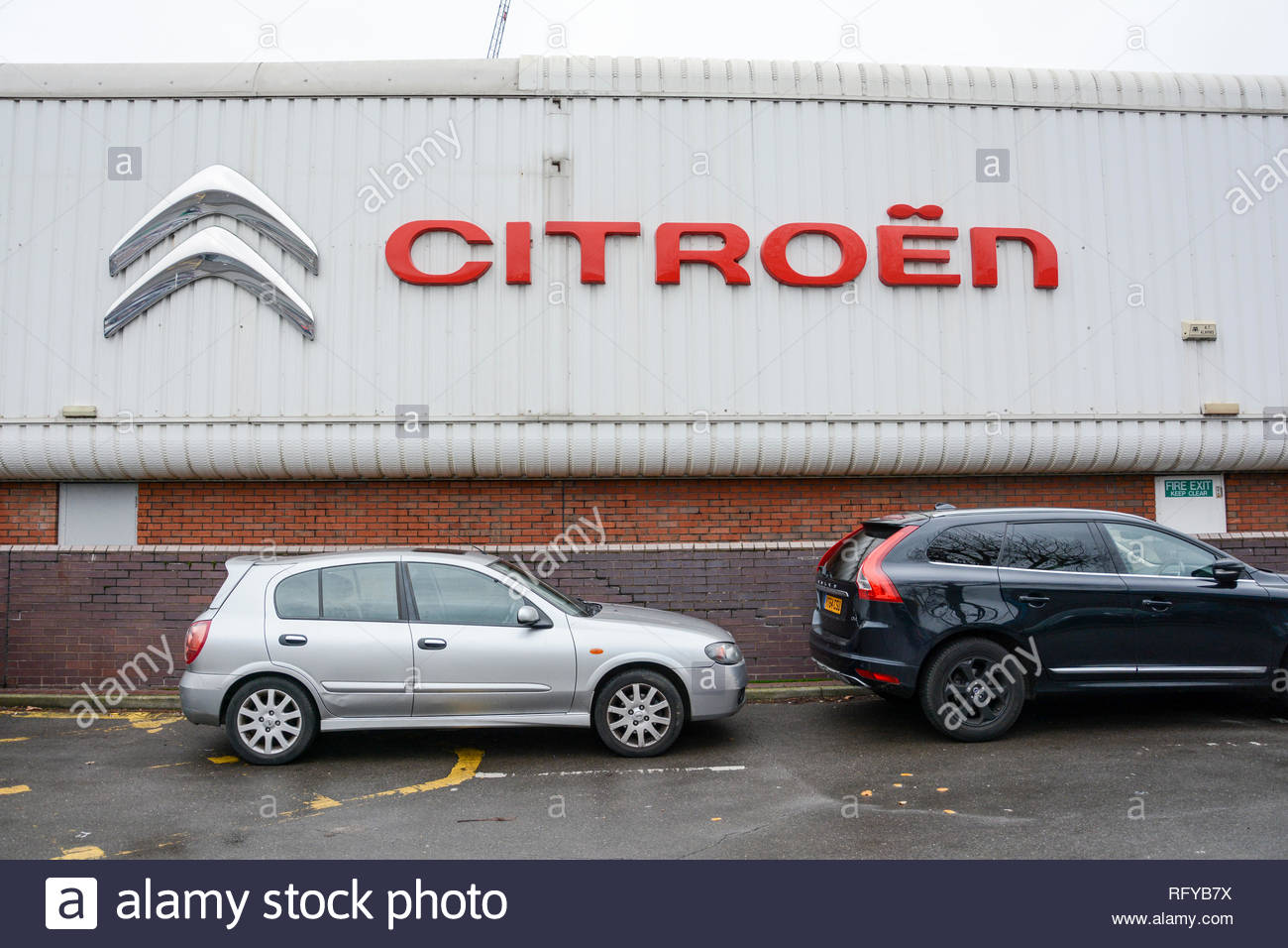 Citroen Logo Stock Photos & Citroen Logo Stock Images - Alamy