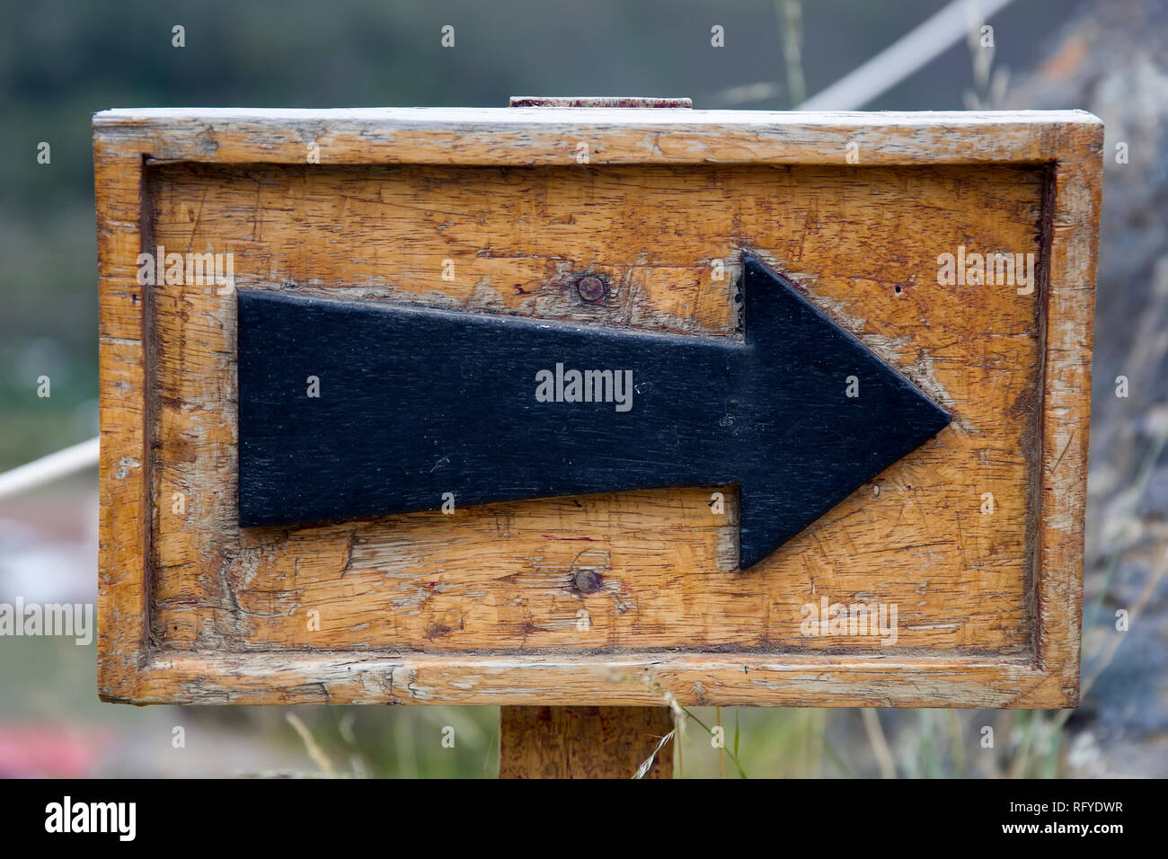 Wooden arrow sign hi-res stock photography and images - Alamy