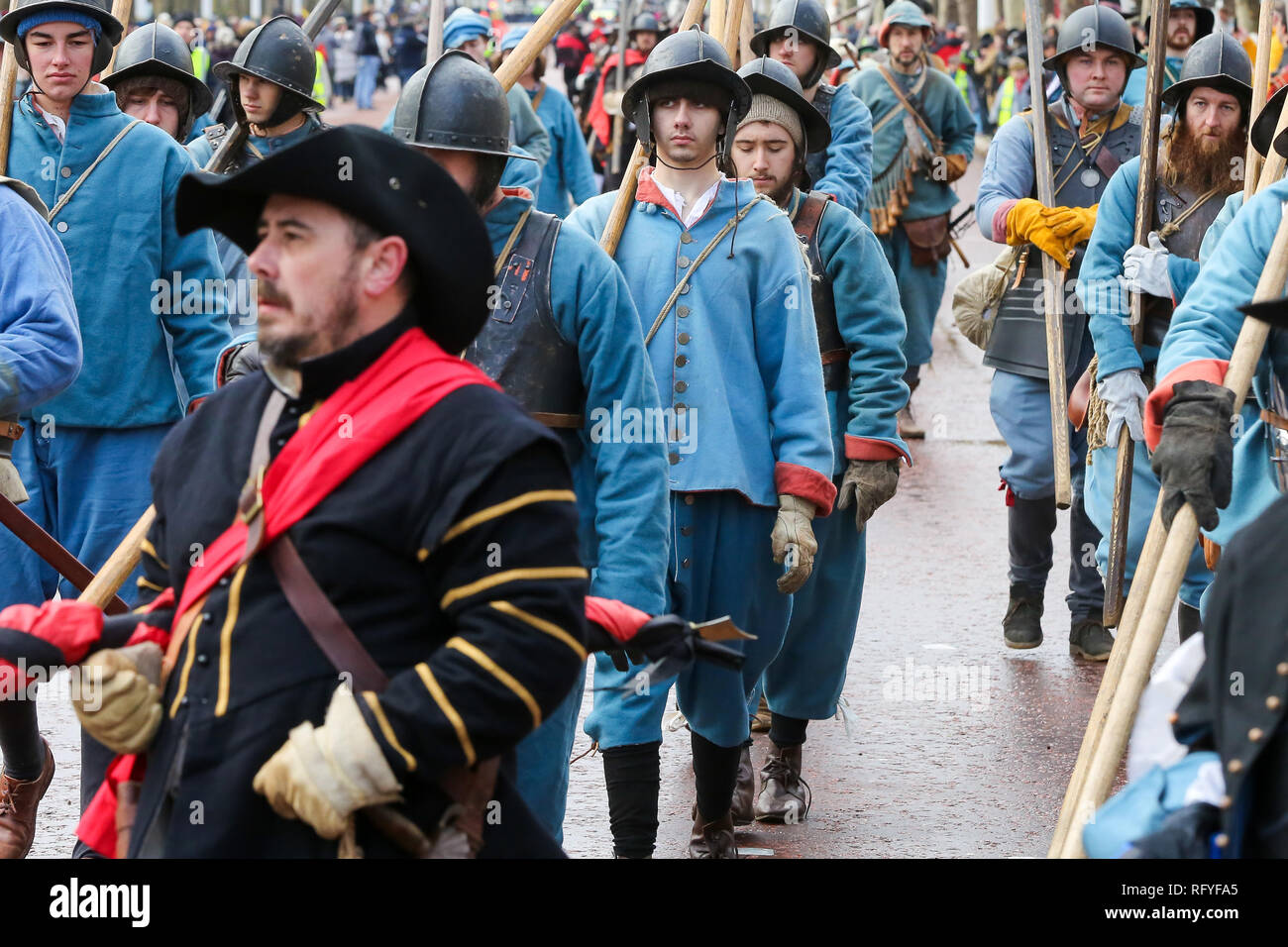 English civil war weapons hi-res stock photography and images - Alamy