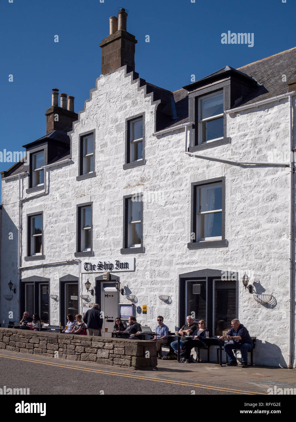 The ship inn and stonehaven hi-res stock photography and images - Alamy