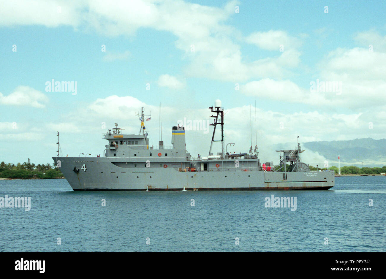 A port beam view of the Military Sealift Command ocean surveillance ...