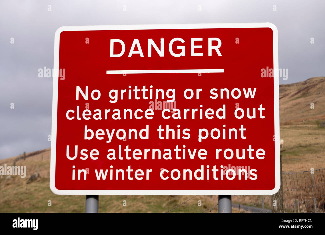 Traffic warning sign hi-res stock photography and images - Alamy