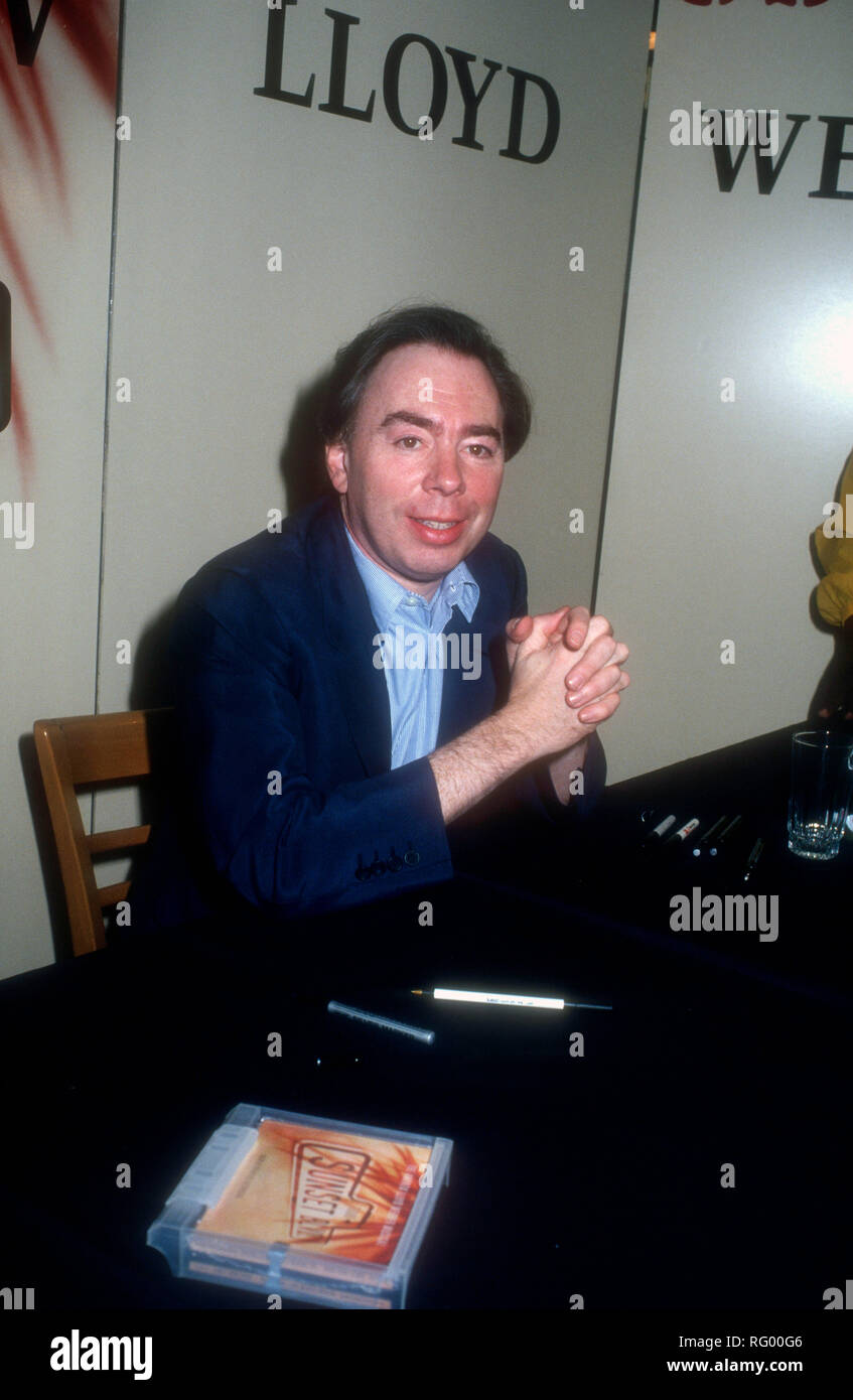 LOS ANGELES, CA - NOVEMBER 20: Composer Andrew Lloyd Webber attends ...