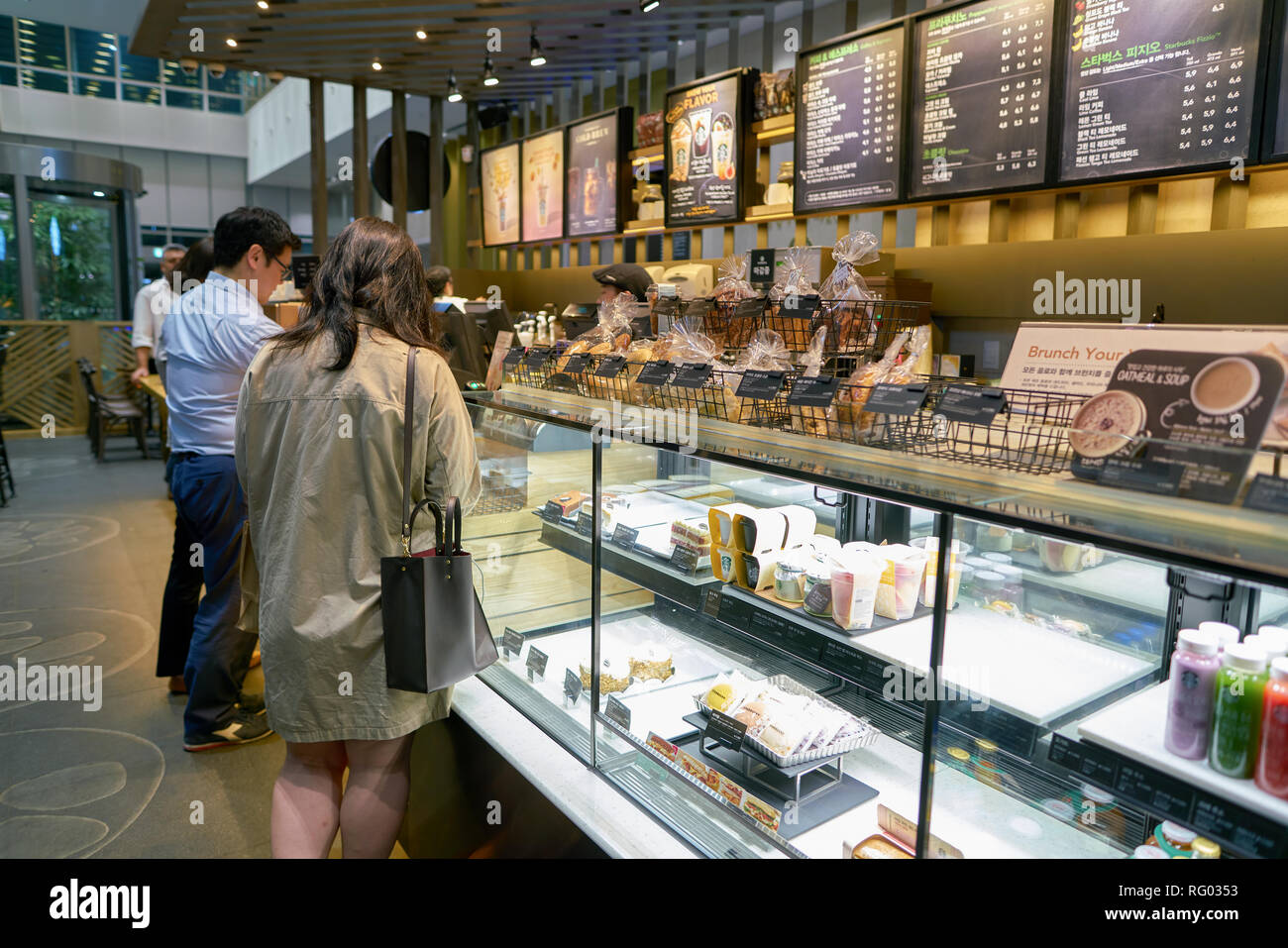 Starbucks coffee display case hi-res stock photography and images - Alamy