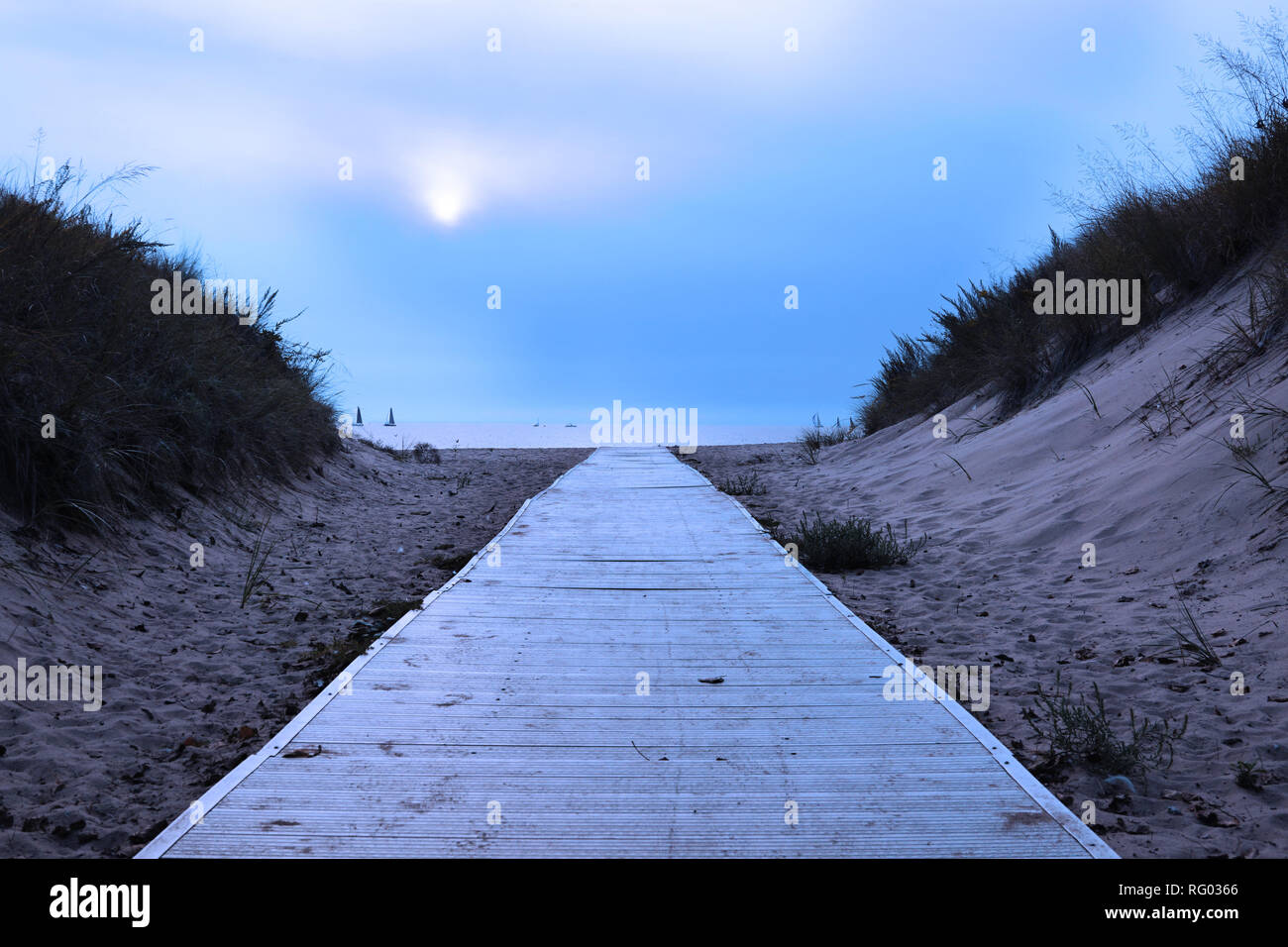 Ocean pathway hi-res stock photography and images - Alamy