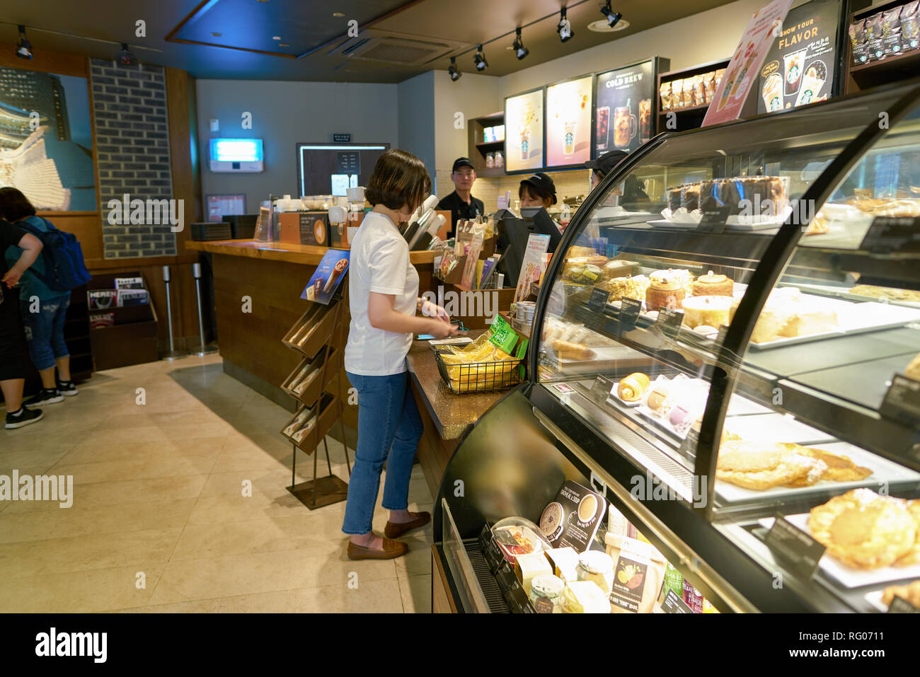 Starbucks coffee display case hi-res stock photography and images - Alamy
