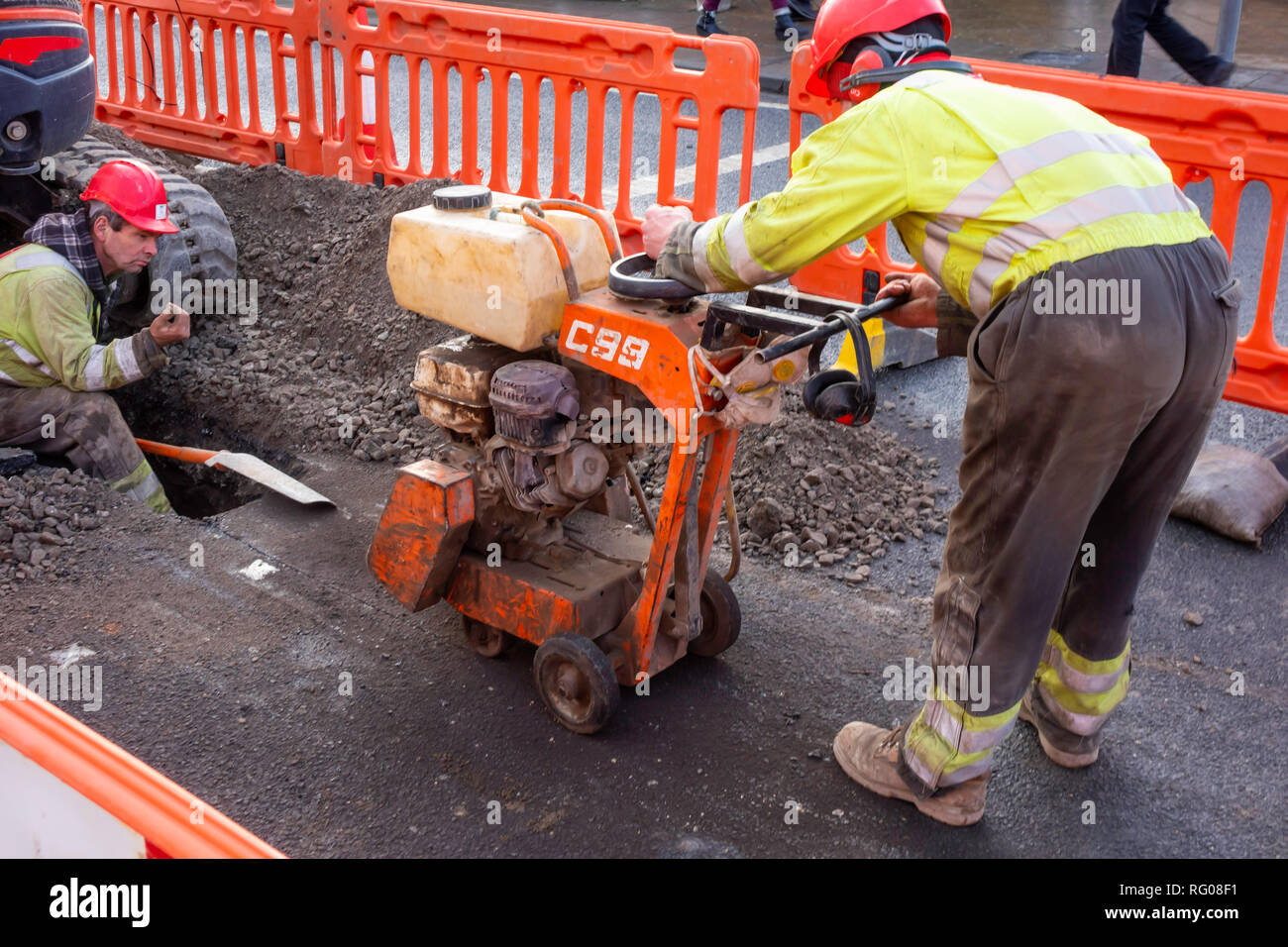 Electrical cable road hi-res stock photography and images - Alamy